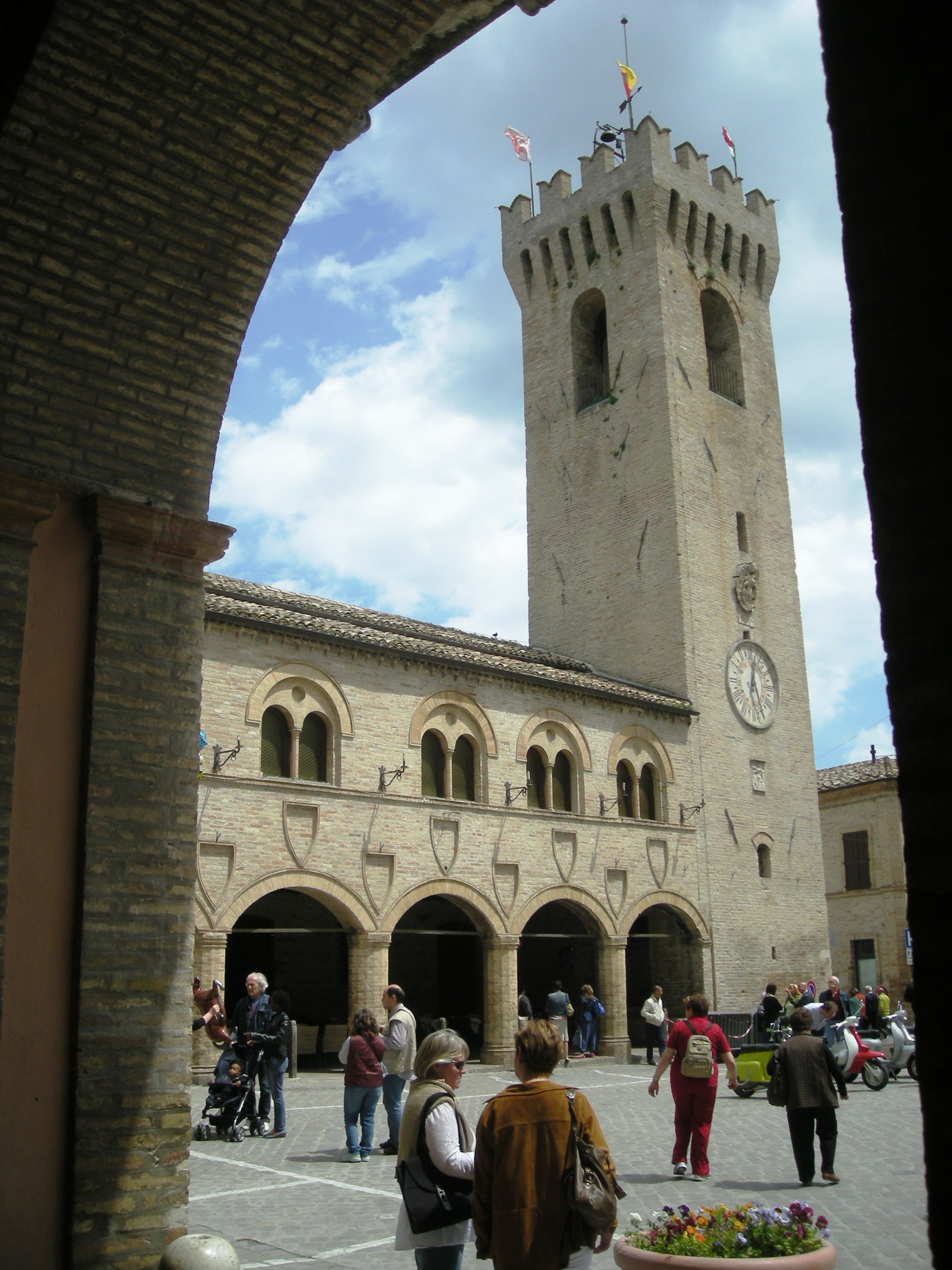 Montelupone: cosa vedere, dove dormire, dove mangiare | Touring Club